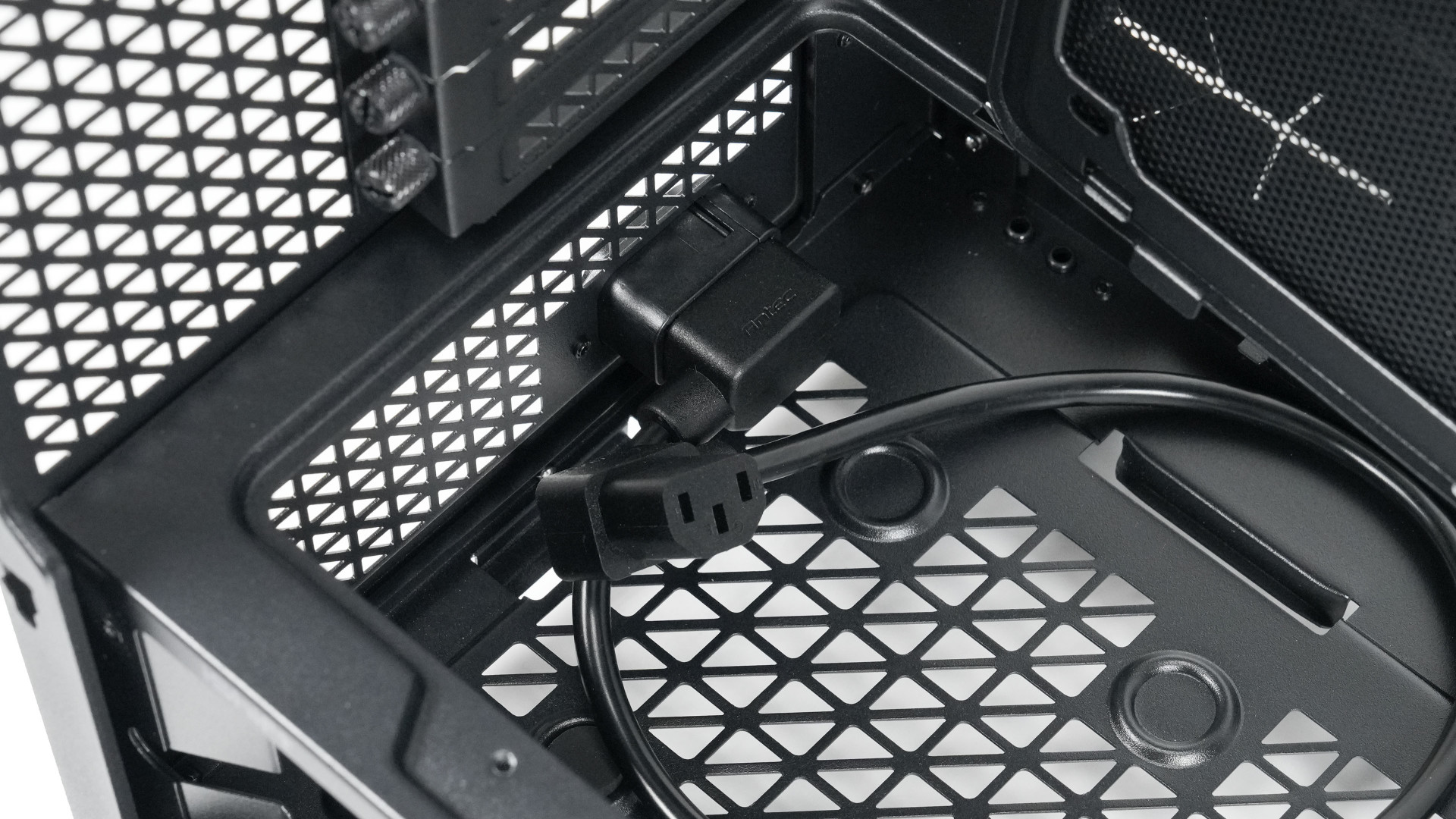 Antec FLUX PRO - 공식 리뷰