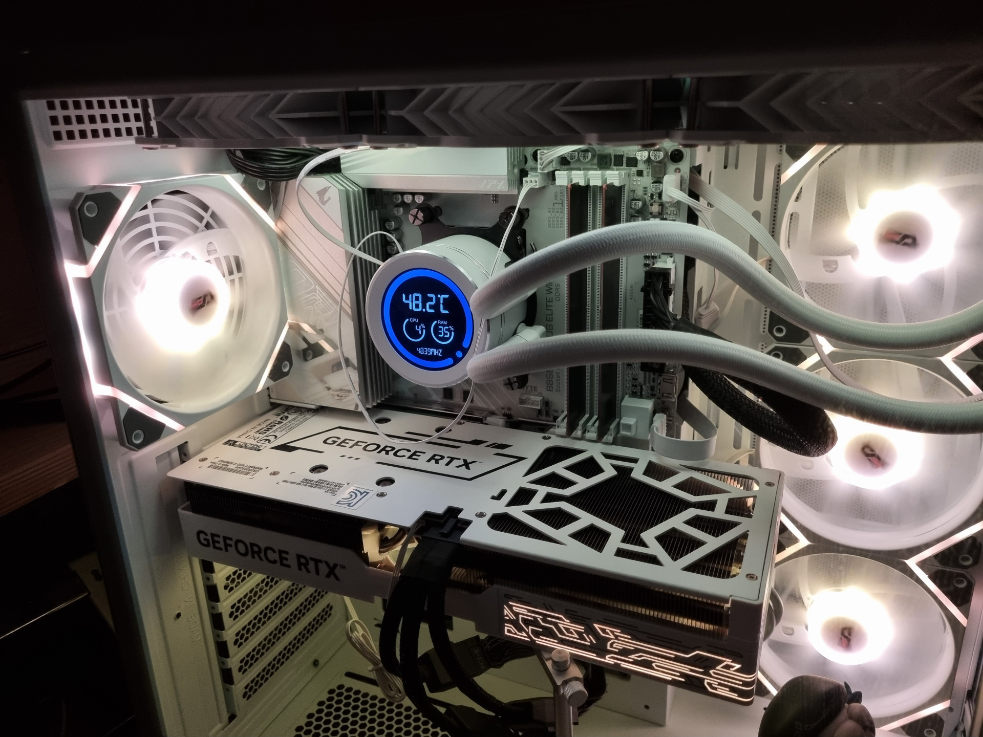 GIGABYTE 후기 이벤트: B850M AORUS ELITE WIFI6E ICE - CPU / 메인보드 / 램