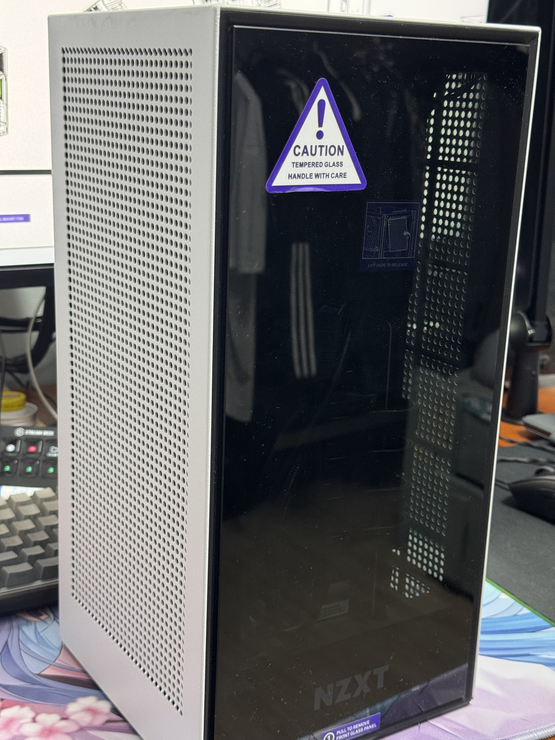 Nzxt H1 V1 조립 완료했습니다 - 조드