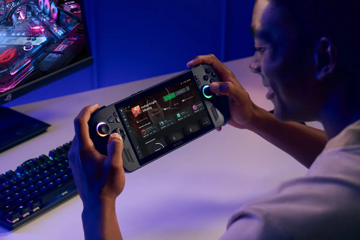 Ryzen Z2 시리즈를 탑재한 ASUS ROG Xbox Ally 핸드헬드 게임기 출시 - 게임 소식