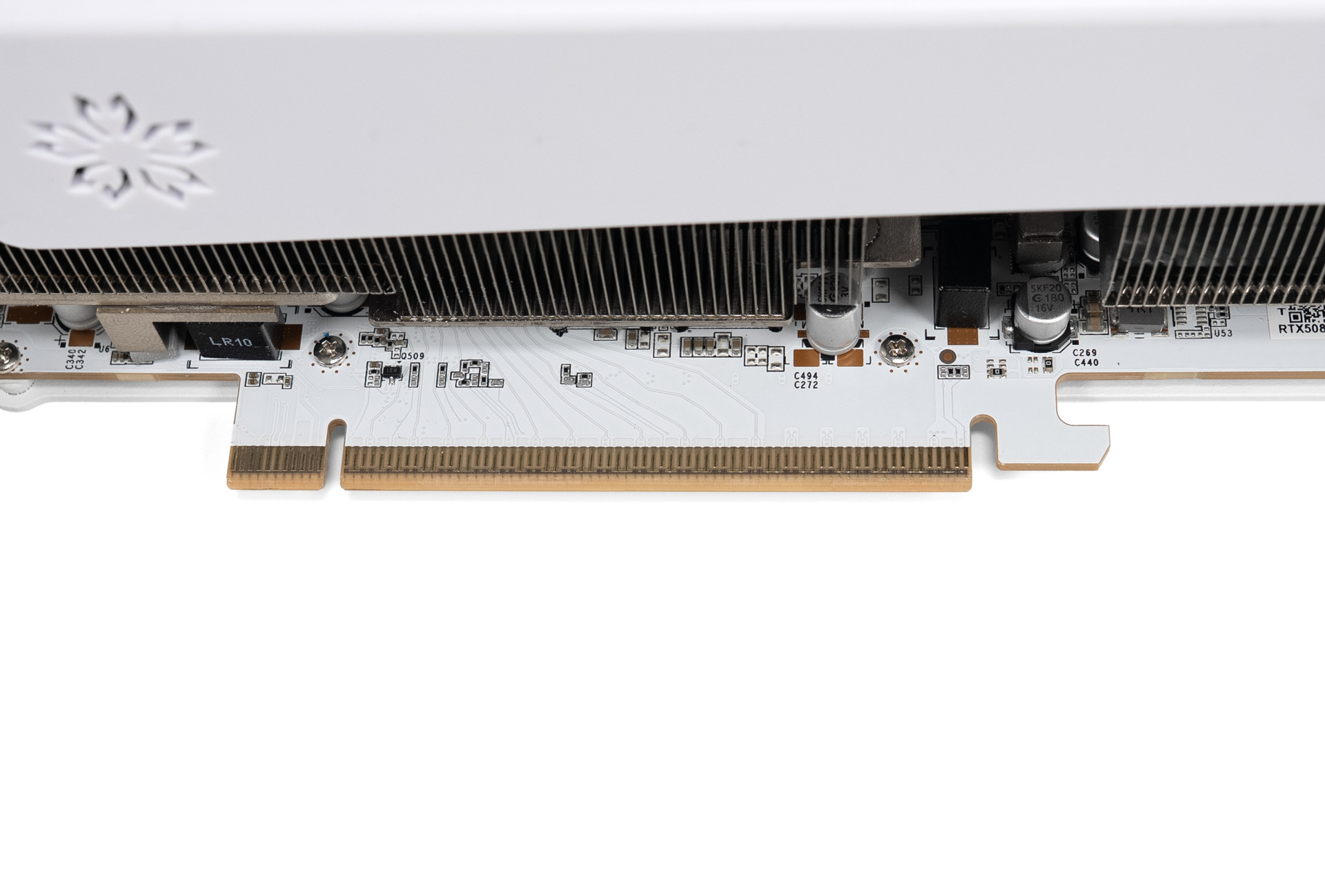 YESTON 지포스 RTX 5080 D7 16GB SAKURA OC - 공식 리뷰